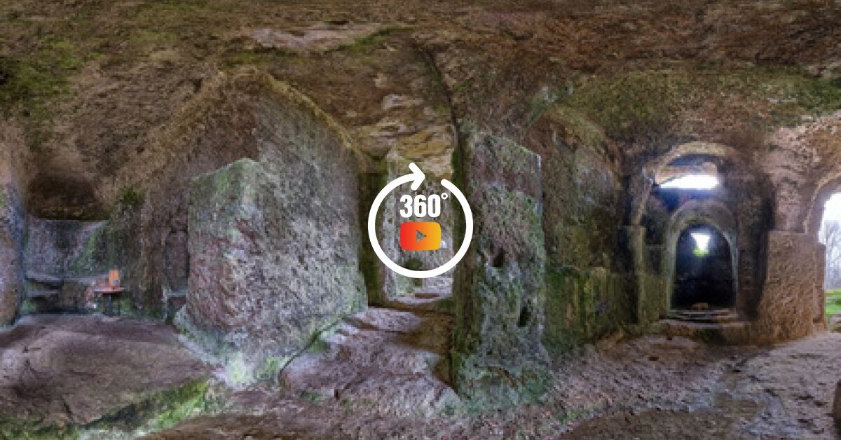 Chapelle monolithe de Gurat virtual tour | Klapty